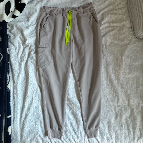 Figs | Other | Figs High Waisted Uman Relaxed Jogger Scrub Pant Tan ...